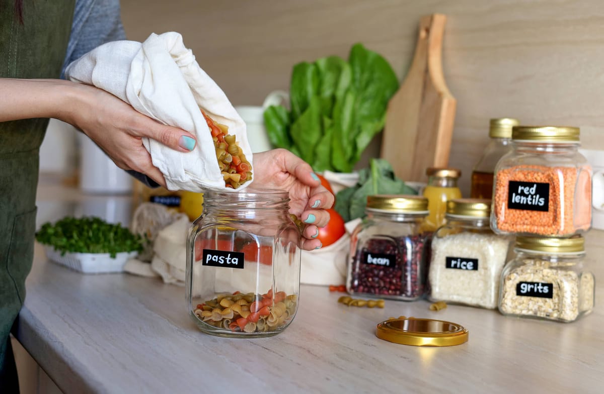 How to Transition to a Zero-Waste Kitchen with Reusable Storage